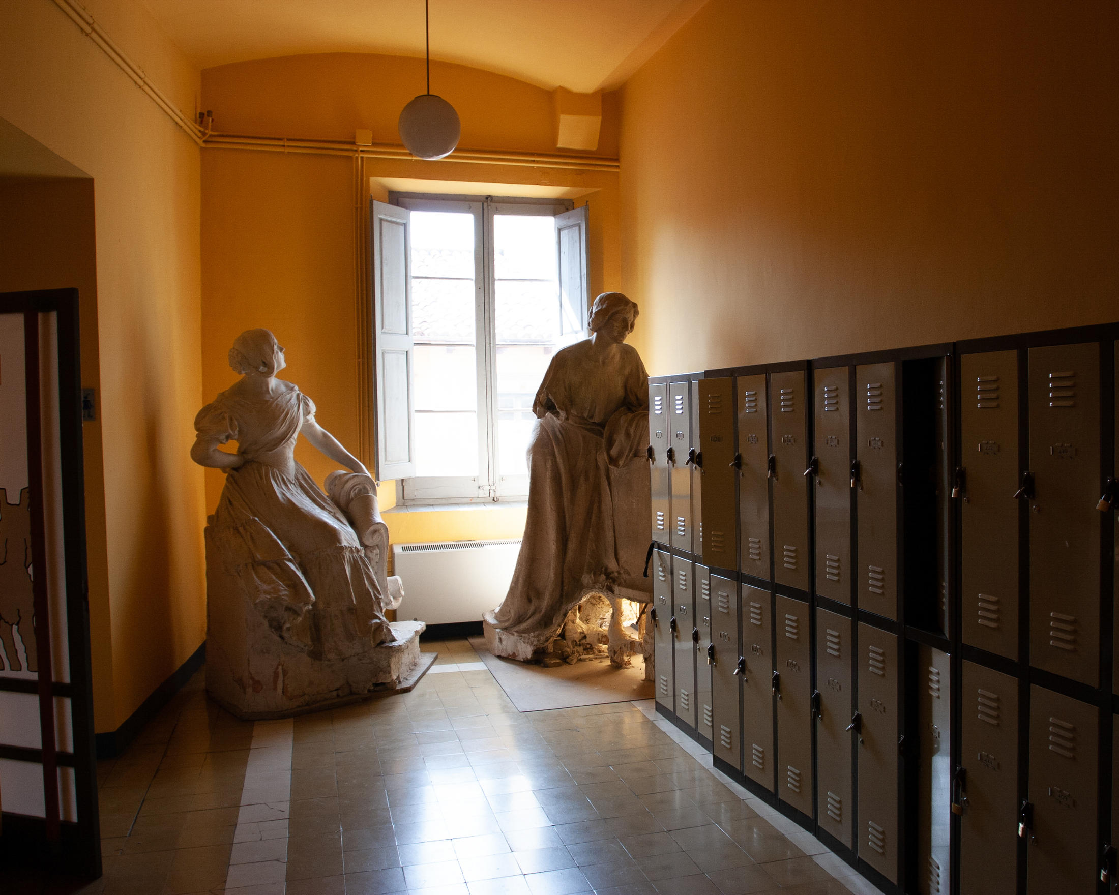 ALAN THOMAS | Alan Thomas